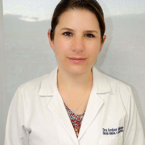 DRA. AMBER ANDRADE – Clinica Ibarra